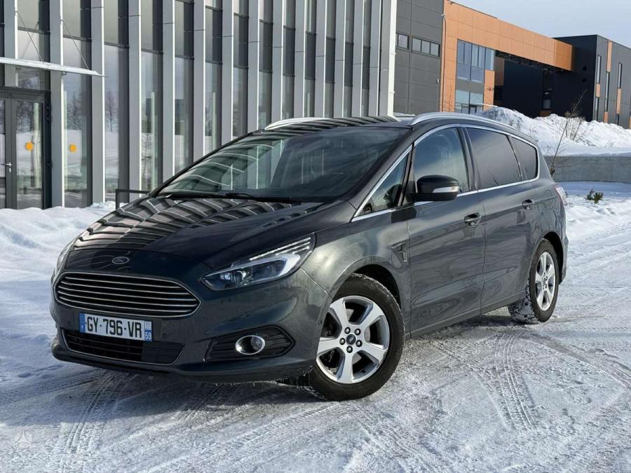 Green Ford S-Max 2016 in Vilnius, with an engine capacity of 2.00 L and mileage of 266 thousand km for 8400 €, photo 1 on AUTOMOTO.COM.LV
