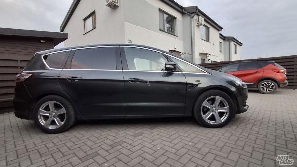 Green Ford S-Max 2017 in Kaunas, with an engine capacity of 2.00 L and mileage of 248 thousand km for 11300 €, photo 4 on AUTOMOTO.COM.LV