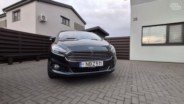Green Ford S-Max 2017 in Kaunas, with an engine capacity of 2.00 L and mileage of 248 thousand km for 11300 €, photo 5 on AUTOMOTO.COM.LV