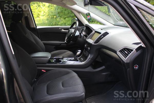 Zaļš Ford S-Max 2017 Rīga, ar dzinēja tilpumu 2.00 L un nobraukumu 187 tūkst. km par 10500 €, foto 8 vietnē AUTOMOTO.COM.LV