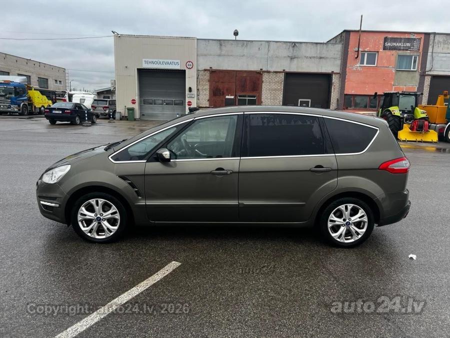 Zaļš Ford S-Max 2011 Tallina, ar dzinēja tilpumu 2.20 L un nobraukumu 342 tūkst. km par 4990 €, foto 4 vietnē AUTOMOTO.COM.LV