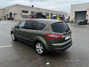 Zaļš Ford S-Max 2011 Tallina, ar dzinēja tilpumu 2.20 L un nobraukumu 342 tūkst. km par 4990 €, foto 5 vietnē AUTOMOTO.COM.LV
