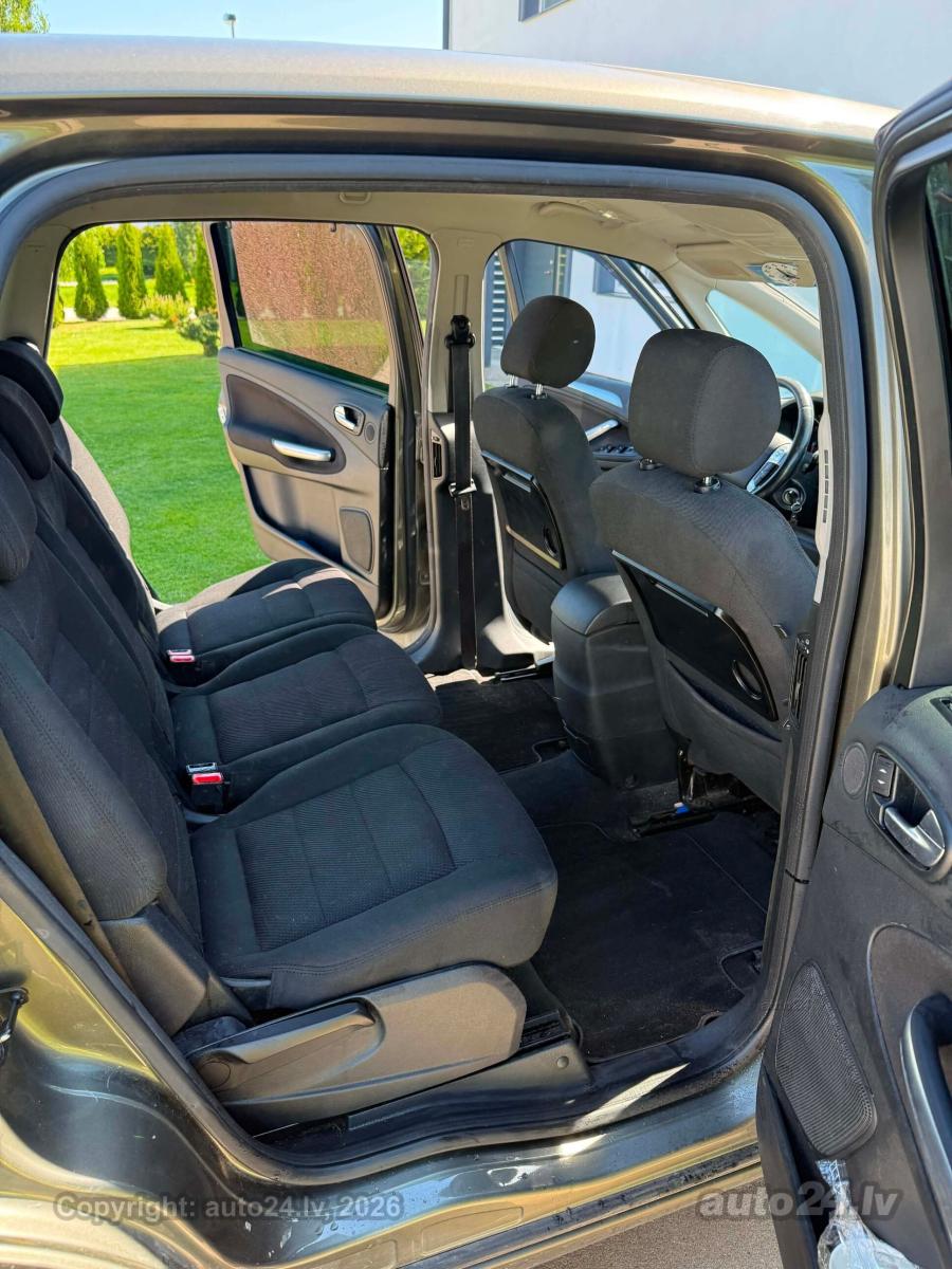 Zaļš Ford S-Max 2011 Tallina, ar dzinēja tilpumu 2.20 L un nobraukumu 342 tūkst. km par 4990 €, foto 11 vietnē AUTOMOTO.COM.LV