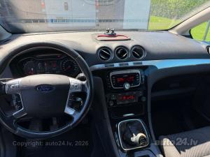 Zaļš Ford S-Max 2011 Tallina, ar dzinēja tilpumu 2.20 L un nobraukumu 342 tūkst. km par 4990 €, foto 13 vietnē AUTOMOTO.COM.LV