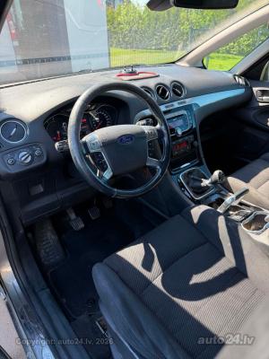 Zaļš Ford S-Max 2011 Tallina, ar dzinēja tilpumu 2.20 L un nobraukumu 342 tūkst. km par 4990 €, foto 16 vietnē AUTOMOTO.COM.LV