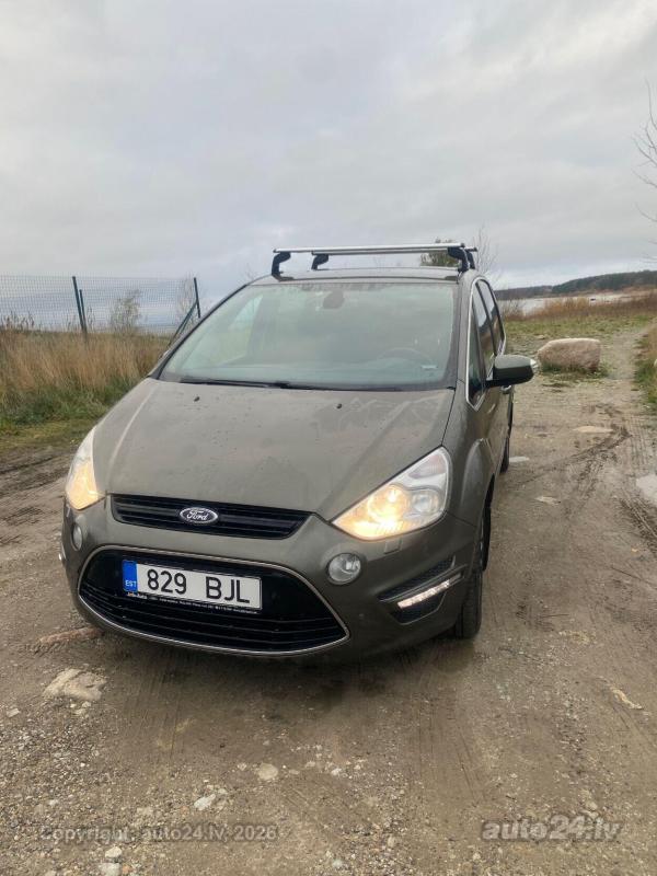 Zaļš Ford S-Max 2013 Tallina, ar dzinēja tilpumu 2.00 L un nobraukumu 234 tūkst. km par 6500 €, foto 1 vietnē AUTOMOTO.COM.LV