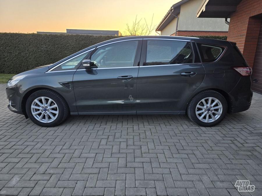 Green Ford S-Max 2016 in Kaunas, with an engine capacity of 2.00 L and mileage of 173 thousand km for 9800 €, photo 7 on AUTOMOTO.COM.LV