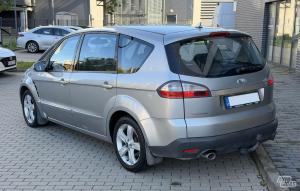 Pelēks Ford S-Max 2008 Viļņa, ar dzinēja tilpumu 2.50 L un nobraukumu 356 tūkst. km par 1399 €, foto 3 vietnē AUTOMOTO.COM.LV