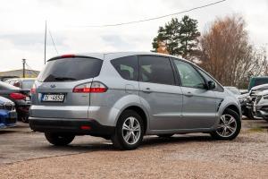 Pelēks Ford S-Max 2009 Rīga, ar dzinēja tilpumu 2.00 L un nobraukumu 259 tūkst. km par 4495 €, foto 5 vietnē AUTOMOTO.COM.LV