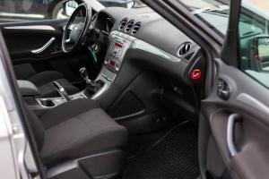 Pelēks Ford S-Max 2009 Rīga, ar dzinēja tilpumu 2.00 L un nobraukumu 259 tūkst. km par 4495 €, foto 22 vietnē AUTOMOTO.COM.LV