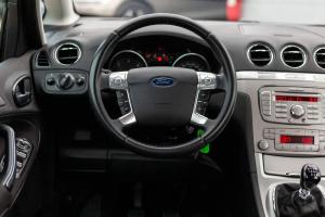 Pelēks Ford S-Max 2009 Rīga, ar dzinēja tilpumu 2.00 L un nobraukumu 259 tūkst. km par 4495 €, foto 25 vietnē AUTOMOTO.COM.LV