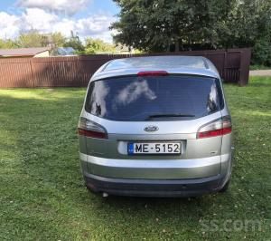 Grey Ford S-Max 2008 in Liepaja, with an engine capacity of 1.80 L and mileage of 367 thousand km for 1850 €, photo 4 on AUTOMOTO.COM.LV