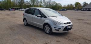 Grey Ford S-Max 2010 in Riga, with an engine capacity of 2.00 L and mileage of 305 thousand km for 4800 €, photo 4 on AUTOMOTO.COM.LV