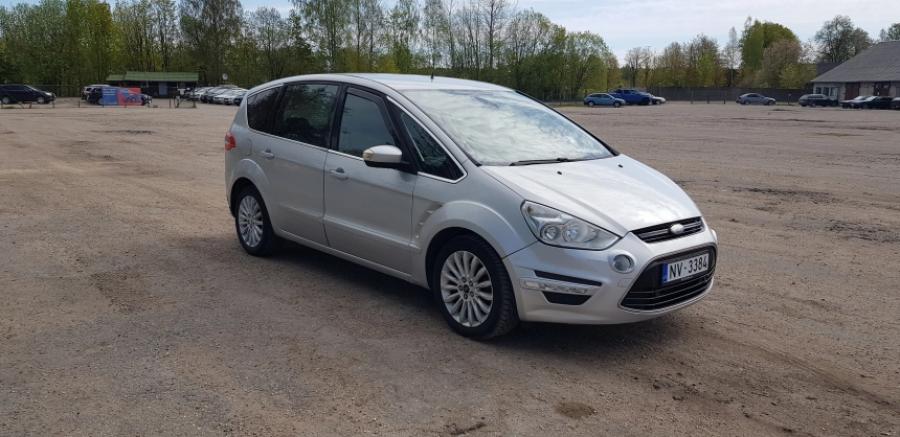 Grey Ford S-Max 2010 in Riga, with an engine capacity of 2.00 L and mileage of 305 thousand km for 4800 €, photo 4 on AUTOMOTO.COM.LV