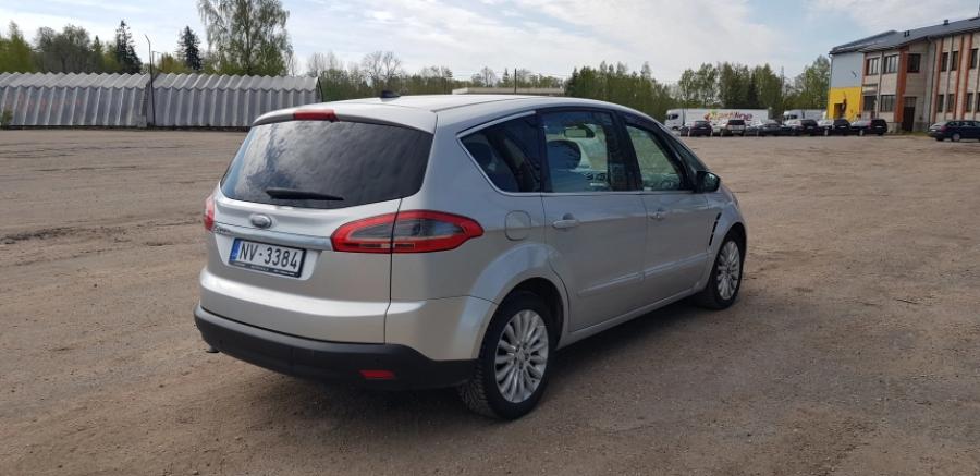 Grey Ford S-Max 2010 in Riga, with an engine capacity of 2.00 L and mileage of 305 thousand km for 4800 €, photo 5 on AUTOMOTO.COM.LV