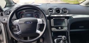 Grey Ford S-Max 2010 in Riga, with an engine capacity of 2.00 L and mileage of 305 thousand km for 4800 €, photo 10 on AUTOMOTO.COM.LV
