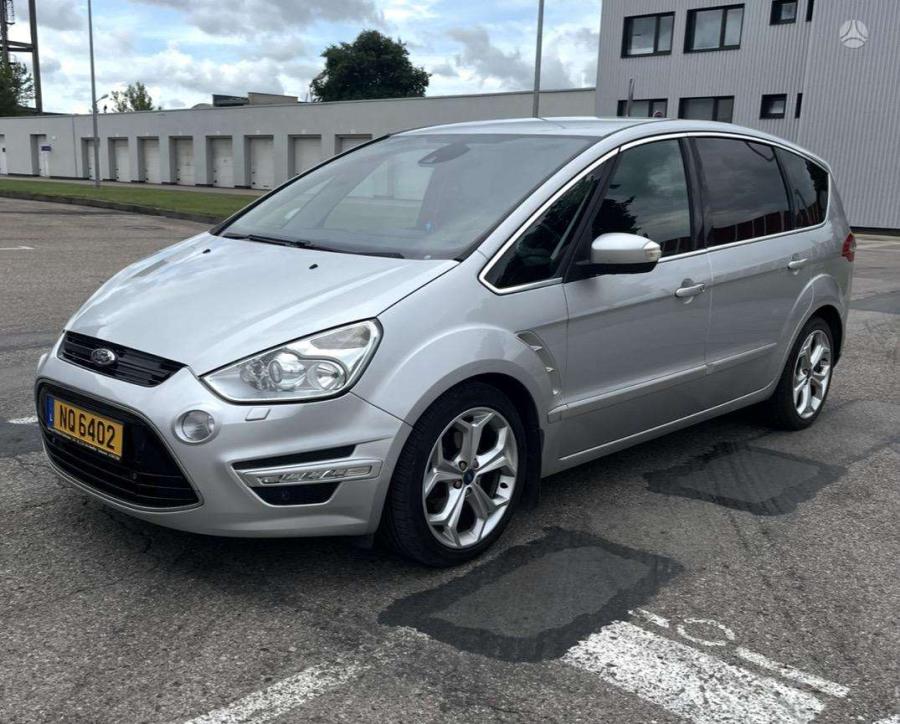 Grey Ford S-Max 2011 in Kaunas, with an engine capacity of 2.00 L and mileage of 270 thousand km for 4700 €, photo 3 on AUTOMOTO.COM.LV