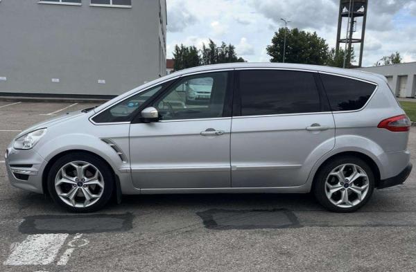 Grey Ford S-Max 2011 in Kaunas, with an engine capacity of 2.00 L and mileage of 270 thousand km for 4700 €, photo 6 on AUTOMOTO.COM.LV