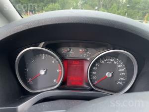 Pelēks Ford S-Max 2006 Talsi, ar dzinēja tilpumu 1.80 L un nobraukumu 266 tūkst. km par 1750 €, foto 9 vietnē AUTOMOTO.COM.LV