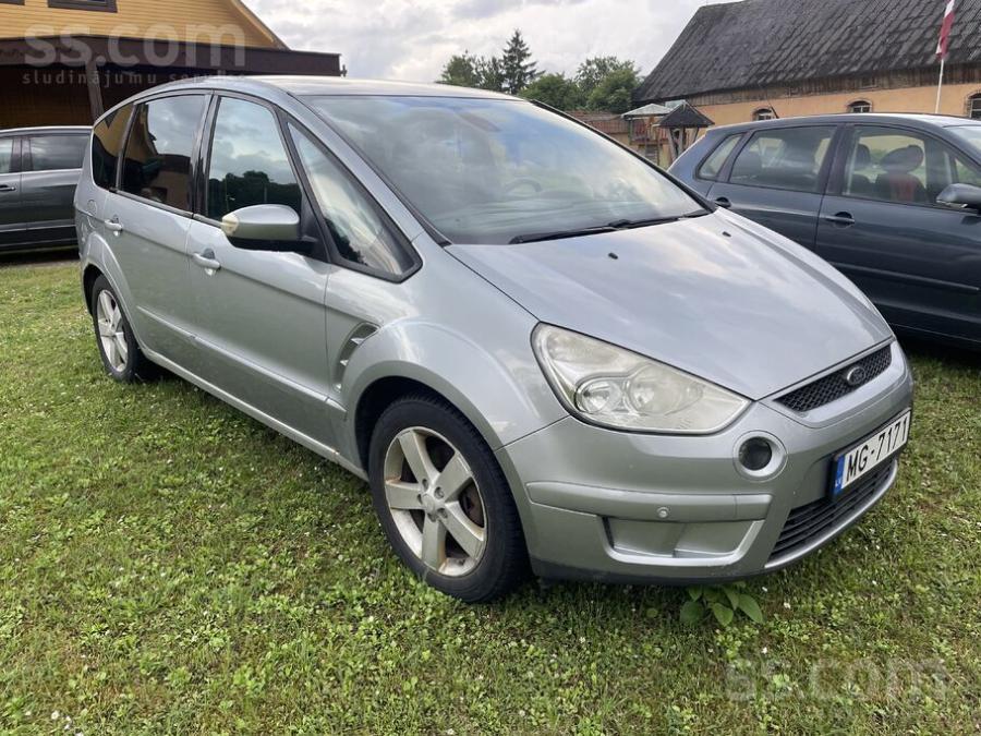 Pelēks Ford S-Max 2006 Talsi, ar dzinēja tilpumu 1.80 L un nobraukumu 266 tūkst. km par 1750 €, foto 5 vietnē AUTOMOTO.COM.LV