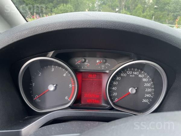 Pelēks Ford S-Max 2006 Talsi, ar dzinēja tilpumu 1.80 L un nobraukumu 266 tūkst. km par 1750 €, foto 9 vietnē AUTOMOTO.COM.LV