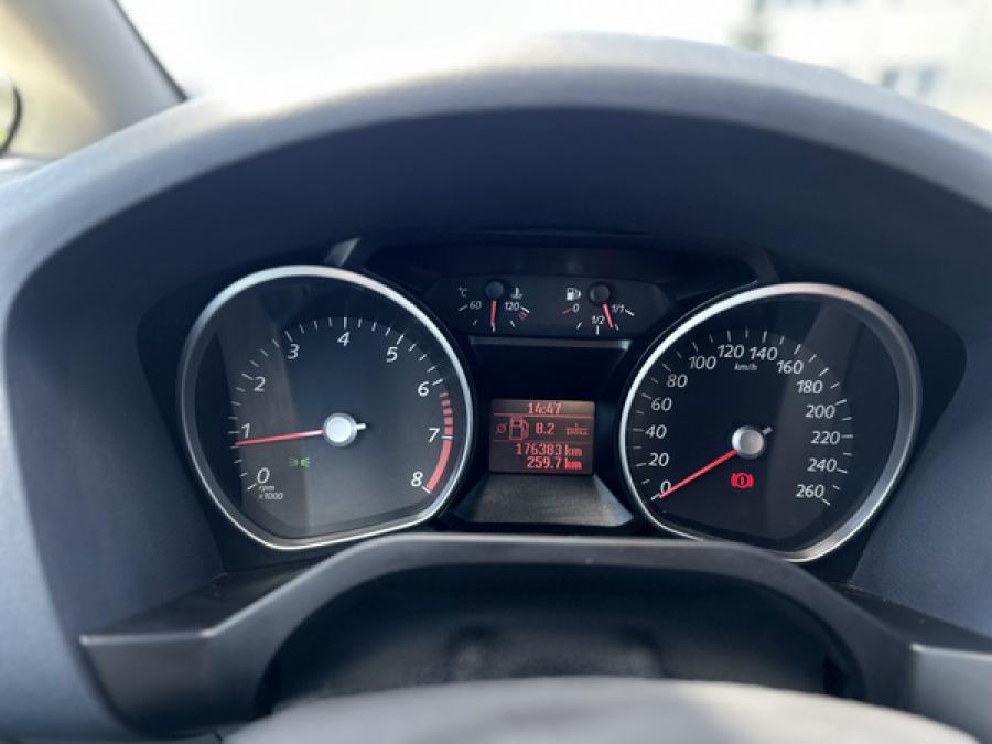 Pelēks Ford S-Max 2007 Tallina, ar dzinēja tilpumu 2.00 L un nobraukumu 176 tūkst. km par 4200 €, foto 3 vietnē AUTOMOTO.COM.LV
