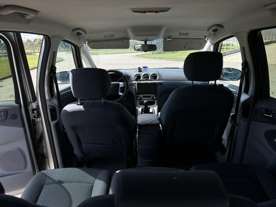Pelēks Ford S-Max 2007 Tallina, ar dzinēja tilpumu 2.00 L un nobraukumu 176 tūkst. km par 4200 €, foto 8 vietnē AUTOMOTO.COM.LV