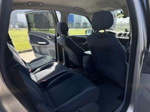 Pelēks Ford S-Max 2007 Tallina, ar dzinēja tilpumu 2.00 L un nobraukumu 176 tūkst. km par 4200 €, foto 27 vietnē AUTOMOTO.COM.LV