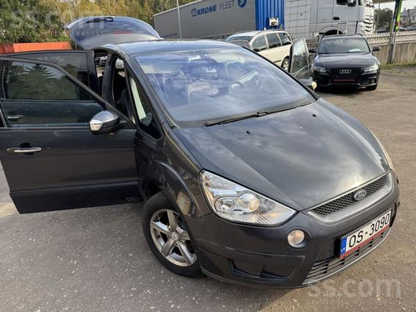 Pelēks Ford S-Max 2008 Rīga, ar dzinēja tilpumu 2.00 L un nobraukumu 227 tūkst. km par 4850 €, foto 1 vietnē AUTOMOTO.COM.LV