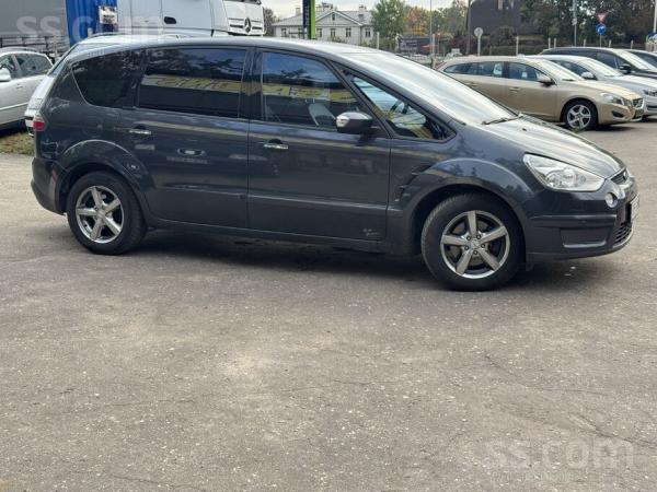 Pelēks Ford S-Max 2008 Rīga, ar dzinēja tilpumu 2.00 L un nobraukumu 227 tūkst. km par 4850 €, foto 9 vietnē AUTOMOTO.COM.LV