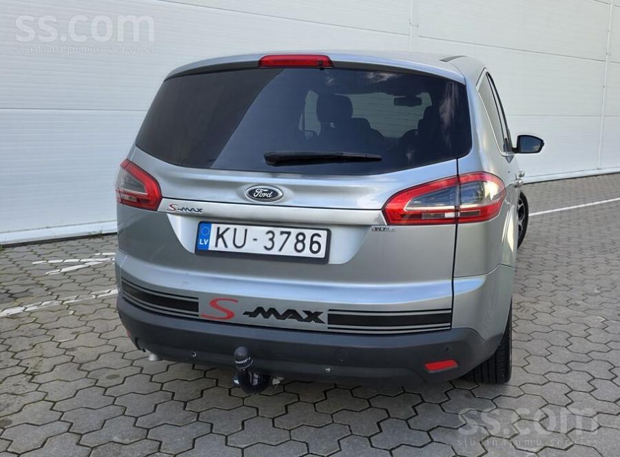 Grey Ford S-Max 2011 in Riga, with an engine capacity of 2.00 L and mileage of 293 thousand km for 3950 €, photo 8 on AUTOMOTO.COM.LV