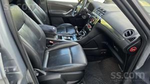 Grey Ford S-Max 2011 in Riga, with an engine capacity of 2.00 L and mileage of 293 thousand km for 3950 €, photo 13 on AUTOMOTO.COM.LV