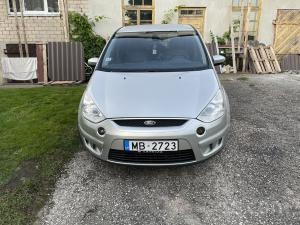Grey Ford S-Max 2006 in Ogre, with an engine capacity of 2.00 L and mileage of 288 thousand km for 2150 €, photo 3 on AUTOMOTO.COM.LV