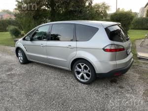 Grey Ford S-Max 2006 in Ogre, with an engine capacity of 2.00 L and mileage of 288 thousand km for 2150 €, photo 4 on AUTOMOTO.COM.LV