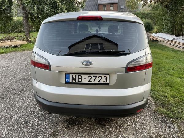 Grey Ford S-Max 2006 in Ogre, with an engine capacity of 2.00 L and mileage of 288 thousand km for 2150 €, photo 5 on AUTOMOTO.COM.LV