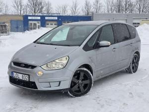 Grey Ford S-Max 2006 in Siauliai, with an engine capacity of 1.80 L and mileage of 230 thousand km for 1850 €, photo  on AUTOMOTO.COM.LV
