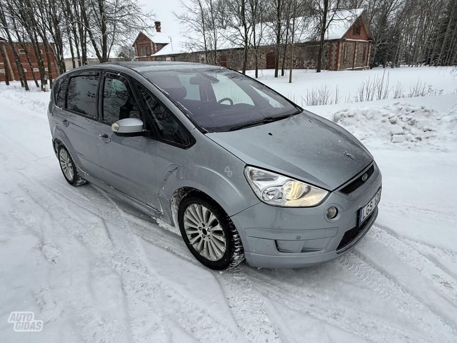 Pelēks Ford S-Max 2006 Šauļi, ar dzinēja tilpumu 2.00 L un nobraukumu 313 tūkst. km par 1550 €, foto 1 vietnē AUTOMOTO.COM.LV