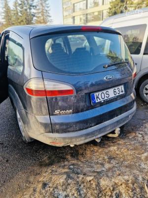 Pelēks Ford S-Max 2006 Viļņa, ar dzinēja tilpumu 1.80 L un nobraukumu 338 tūkst. km par 1200 €, foto 2 vietnē AUTOMOTO.COM.LV
