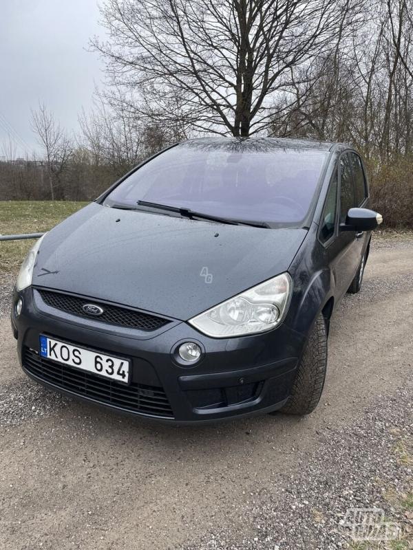 Grey Ford S-Max 2006 in Alytus, with an engine capacity of 1.80 L and mileage of 300 thousand km for 2200 €, photo 3 on AUTOMOTO.COM.LV