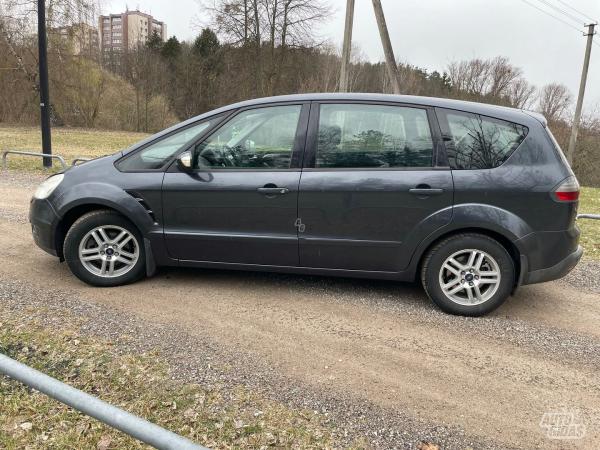 Grey Ford S-Max 2006 in Alytus, with an engine capacity of 1.80 L and mileage of 300 thousand km for 2200 €, photo 4 on AUTOMOTO.COM.LV