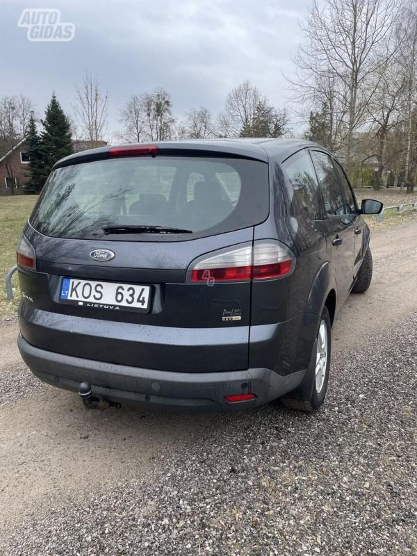 Grey Ford S-Max 2006 in Alytus, with an engine capacity of 1.80 L and mileage of 300 thousand km for 2200 €, photo 7 on AUTOMOTO.COM.LV