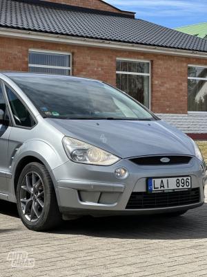 Pelēks Ford S-Max 2006 Viļņa, ar dzinēja tilpumu 1.80 L un nobraukumu 244 tūkst. km par 1950 €, foto 3 vietnē AUTOMOTO.COM.LV
