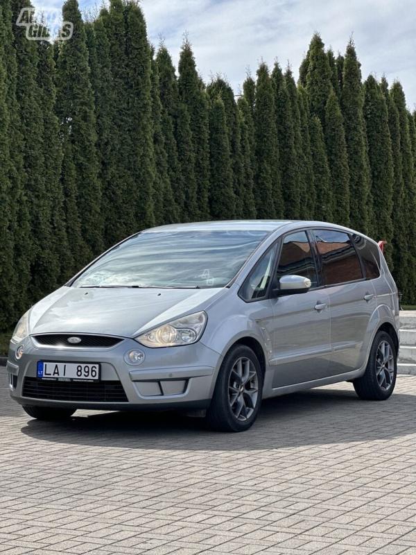 Pelēks Ford S-Max 2006 Viļņa, ar dzinēja tilpumu 1.80 L un nobraukumu 244 tūkst. km par 1950 €, foto 5 vietnē AUTOMOTO.COM.LV