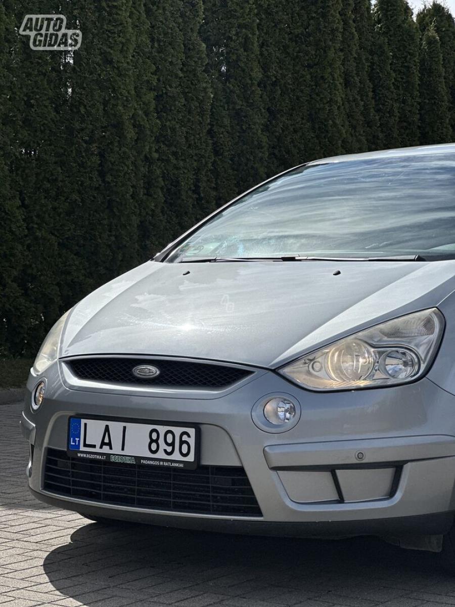 Pelēks Ford S-Max 2006 Viļņa, ar dzinēja tilpumu 1.80 L un nobraukumu 244 tūkst. km par 1950 €, foto 8 vietnē AUTOMOTO.COM.LV