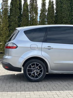 Pelēks Ford S-Max 2006 Viļņa, ar dzinēja tilpumu 1.80 L un nobraukumu 244 tūkst. km par 1950 €, foto 14 vietnē AUTOMOTO.COM.LV