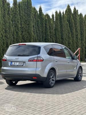 Pelēks Ford S-Max 2006 Viļņa, ar dzinēja tilpumu 1.80 L un nobraukumu 244 tūkst. km par 1950 €, foto 23 vietnē AUTOMOTO.COM.LV