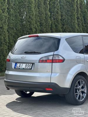 Pelēks Ford S-Max 2006 Viļņa, ar dzinēja tilpumu 1.80 L un nobraukumu 244 tūkst. km par 1950 €, foto 24 vietnē AUTOMOTO.COM.LV
