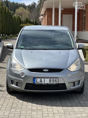 Pelēks Ford S-Max 2006 Viļņa, ar dzinēja tilpumu 1.80 L un nobraukumu 244 tūkst. km par 1950 €, foto 34 vietnē AUTOMOTO.COM.LV