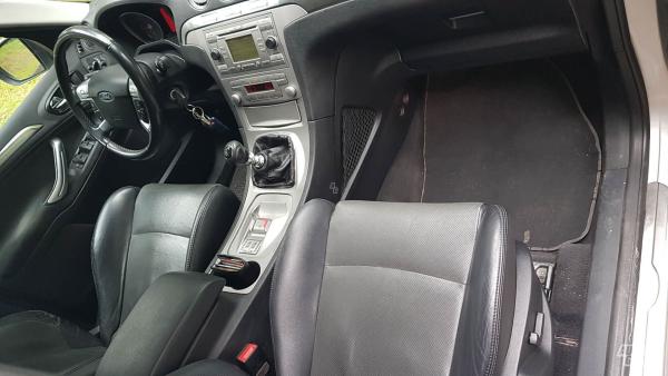 Grey Ford S-Max 2006 in Vilnius, with an engine capacity of 2.00 L and mileage of 410 thousand km for 2099 €, photo 10 on AUTOMOTO.COM.LV
