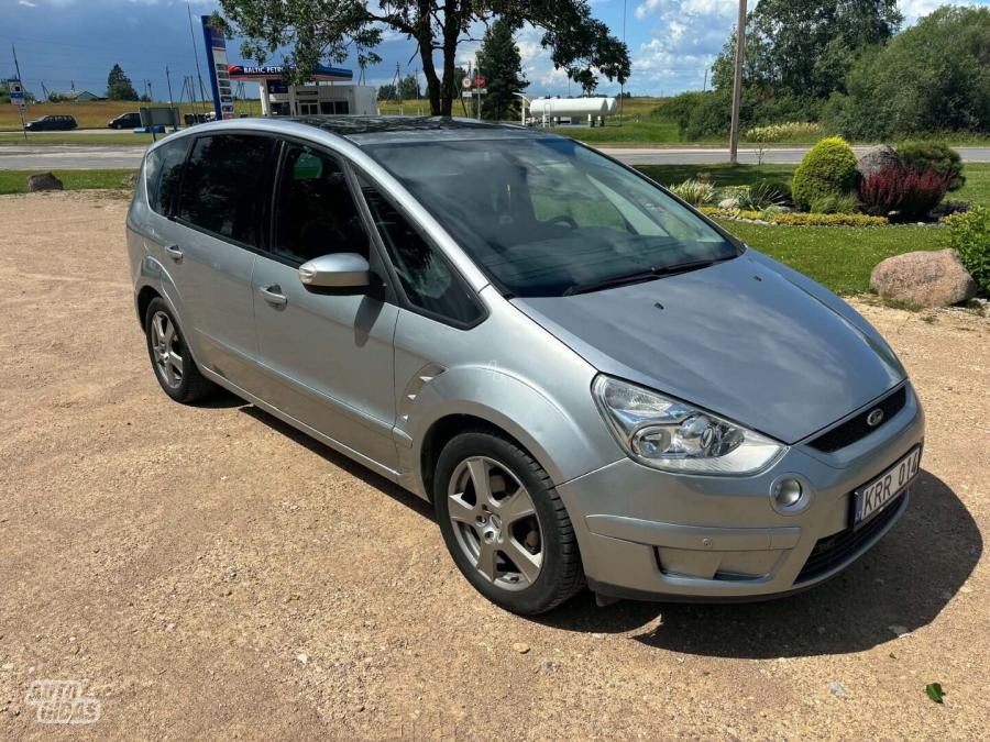 Grey Ford S-Max 2006 in Vilnius, with an engine capacity of 2.00 L and mileage of 359 thousand km for 2300 €, photo 1 on AUTOMOTO.COM.LV